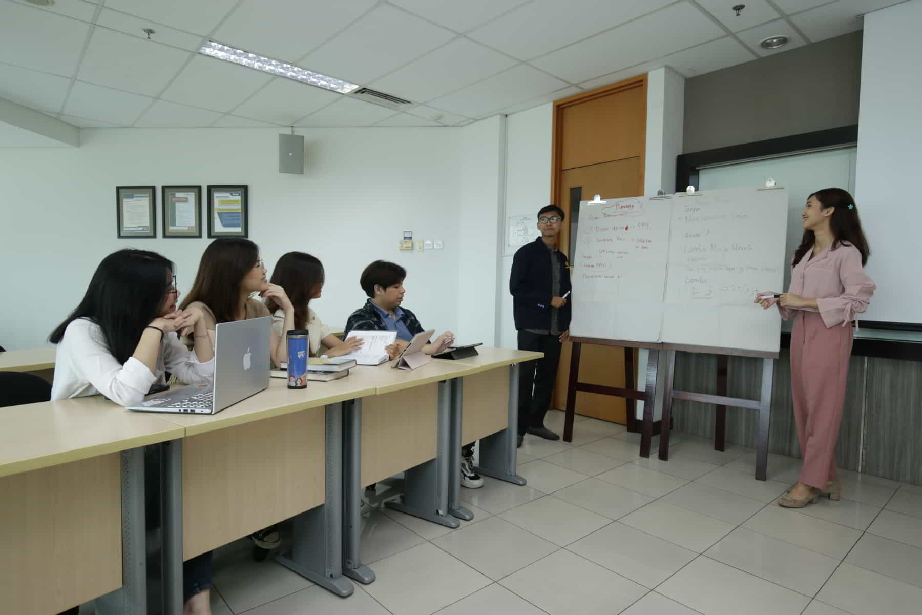 Jenis Manajemen yang Harus Kamu Tahu - PPM School